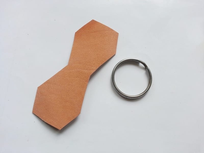 Create Simple Leather Key-fob | The Craftaholic Witch