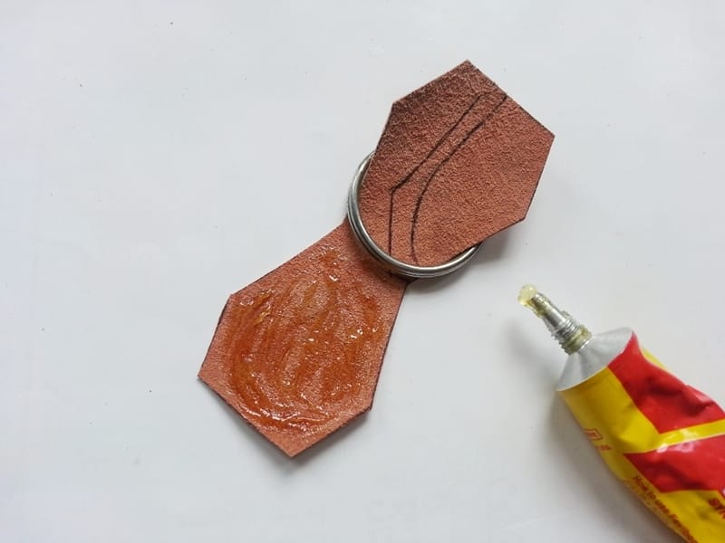 Create Simple Leather Key-fob | The Craftaholic Witch