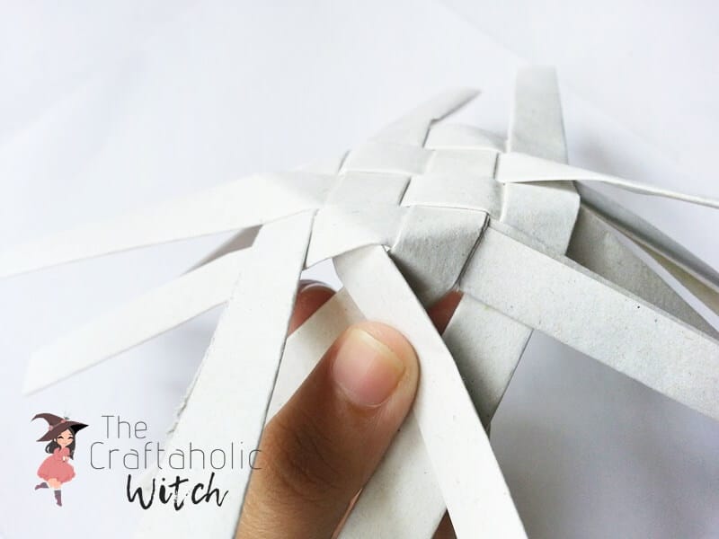 Recycled Paper Basket Weaving ( Easy Step-by-Step Tutorial )