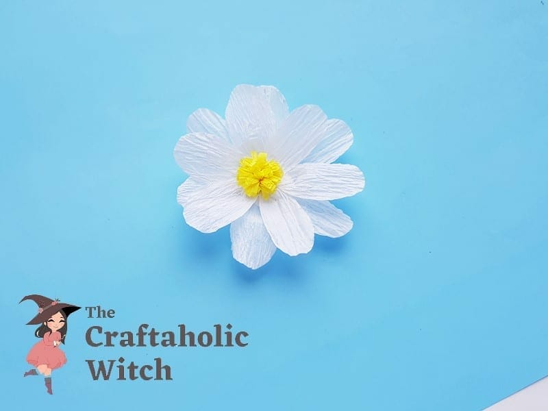 How to Make Paper Daisy Flowers (Free Printable Template)