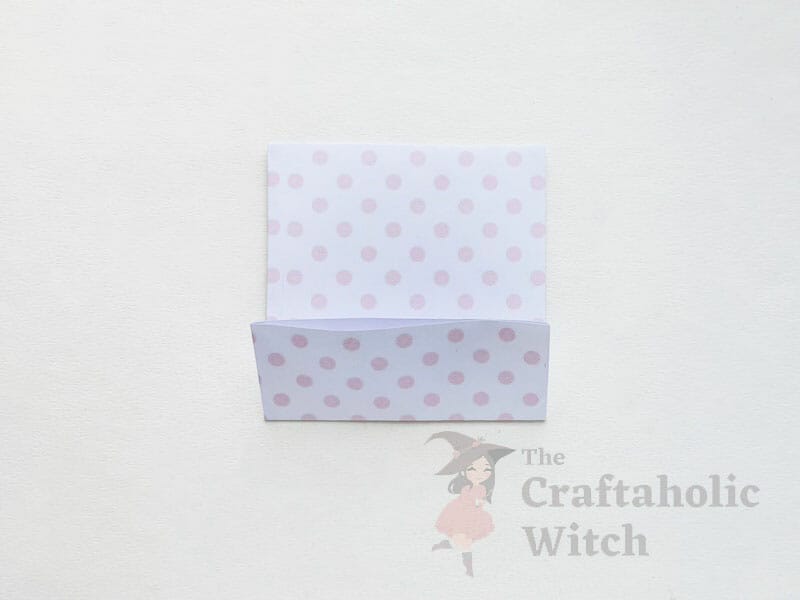 How to Make a Bag Out of Wrapping Paper Like a Pro (+ Video)