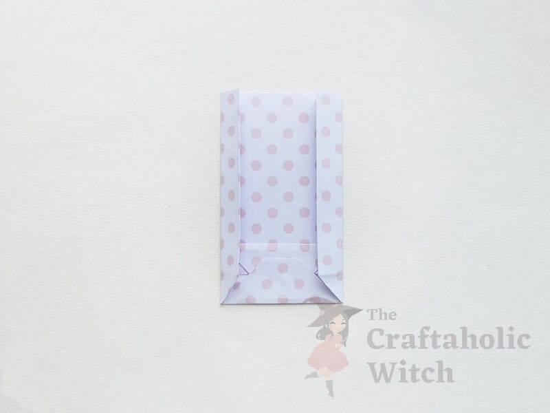 How to Make a Bag Out of Wrapping Paper Like a Pro (+ Video)