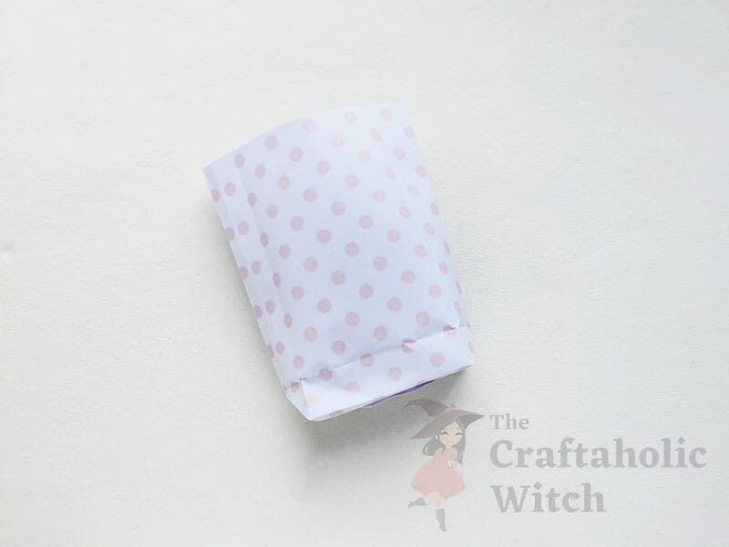 How to Make a Bag Out of Wrapping Paper Like a Pro (+ Video)