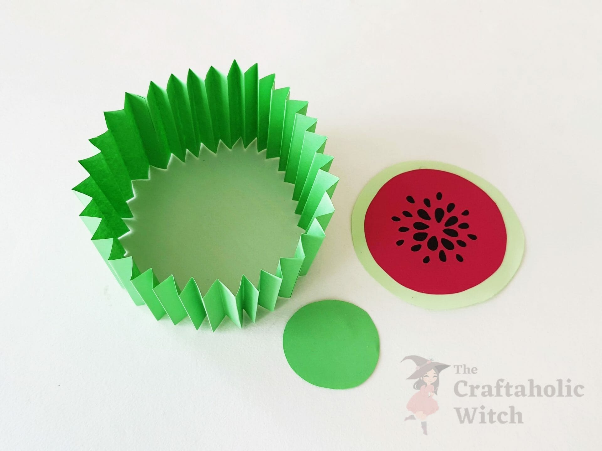 How to Make a Paper Fan (5 Free Templates) + Video Tutorial